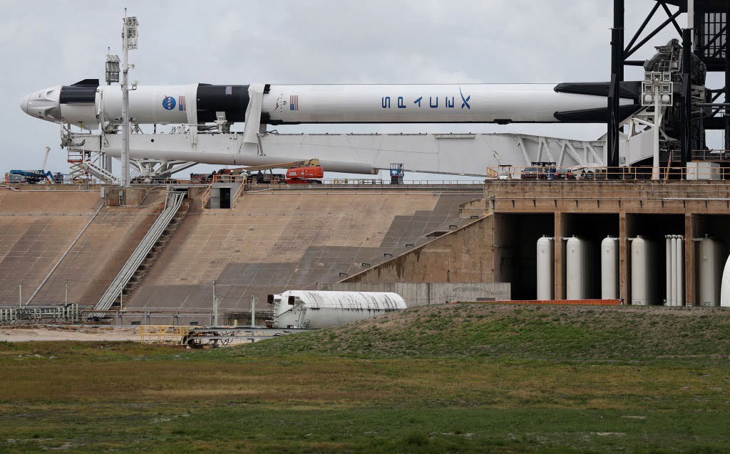 Los cohetes de SpaceX están diseñados para que puedan volverse a usar ...